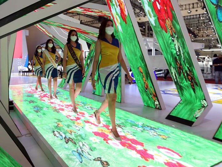 Interactive Dance Floor | Attention-grabbing Effects