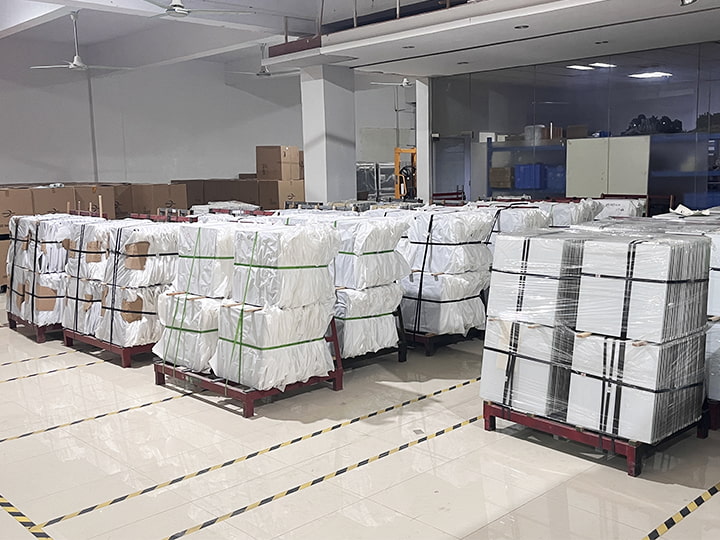 White Dance Floor | Classic and Romantic Event Vibe